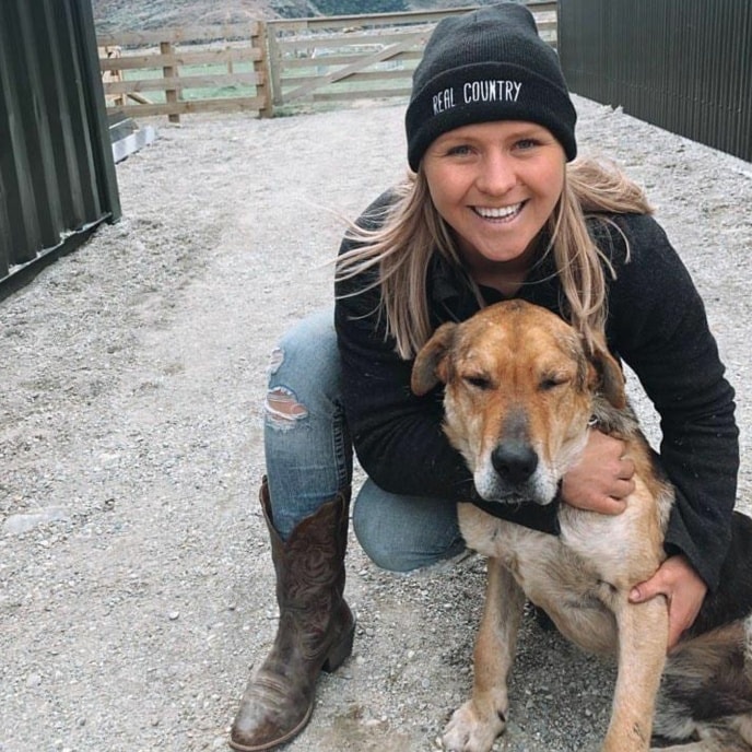 About Us | Real Country